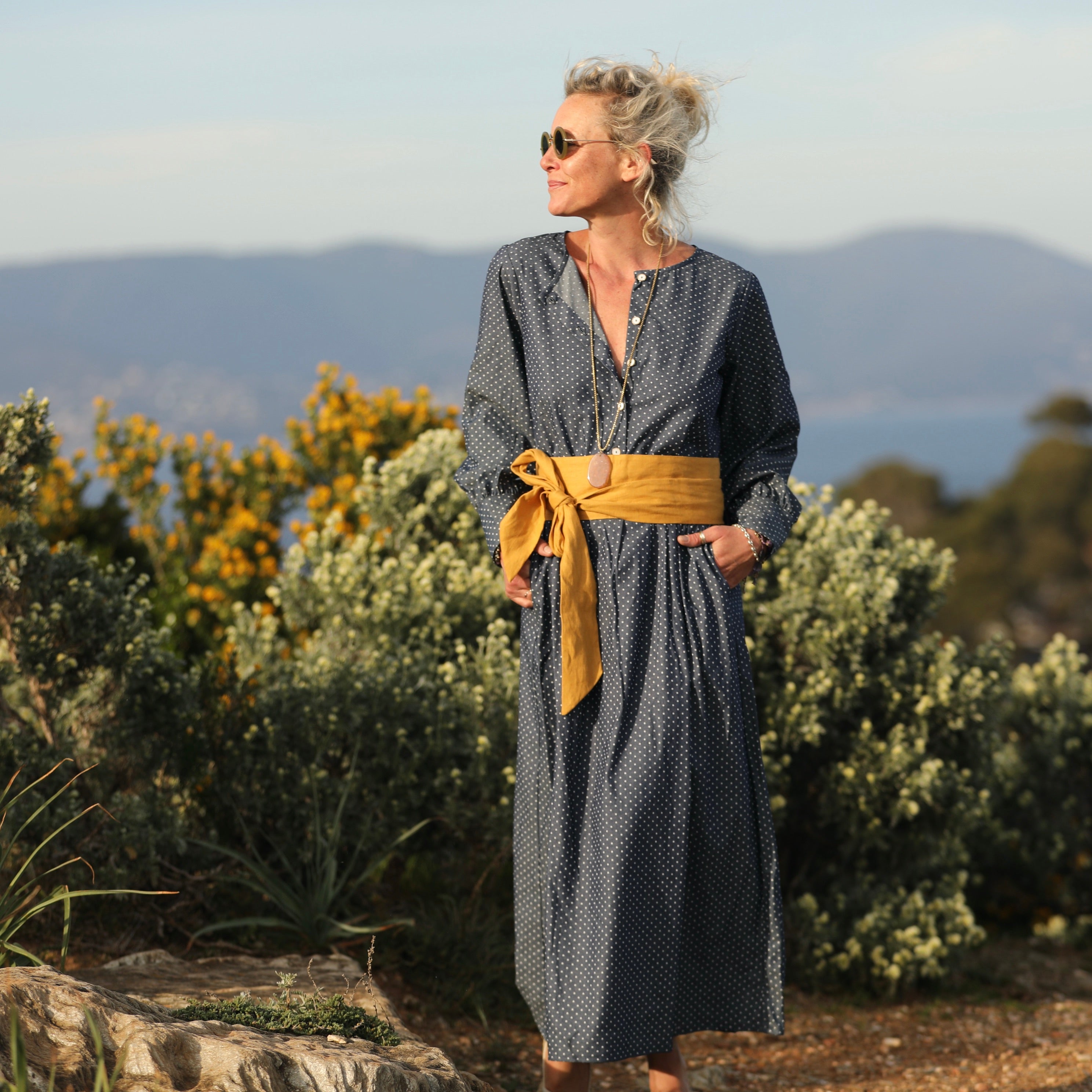 Robe Isis – Quintessence