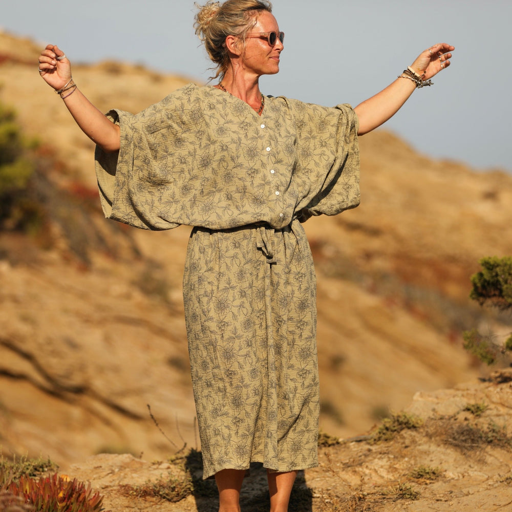 Robe Xiou double gaze de coton kaki clair feuri – Quintessence