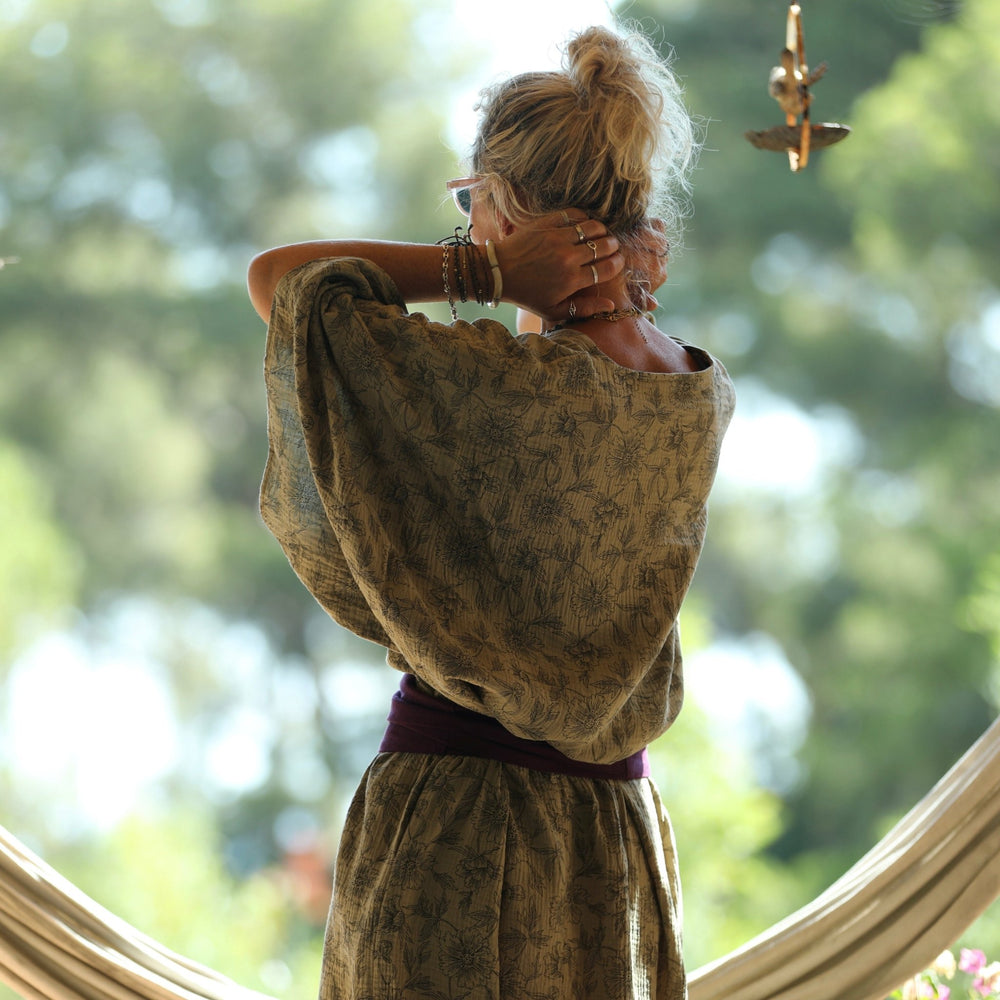 Robe Xiou double gaze de coton kaki clair feuri – Quintessence