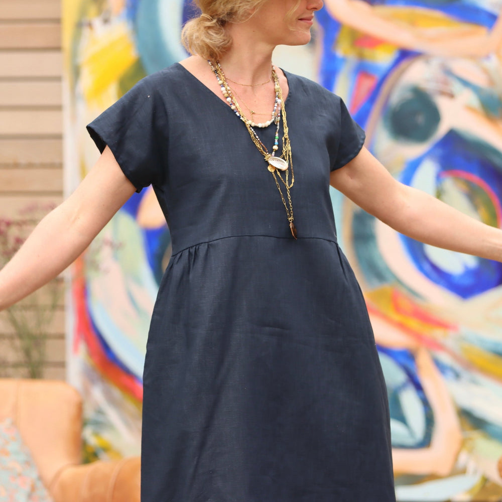 Robe Léna lin blau marine de Quintessence - made in France