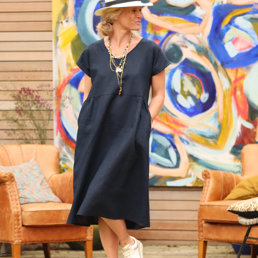 Robe Léna lin blau marine de Quintessence - made in France